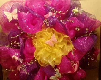 Items similar to Spring Deco Mesh Wreath on Etsy