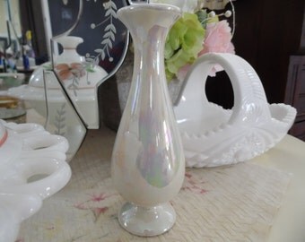 White ceramic vase | Etsy