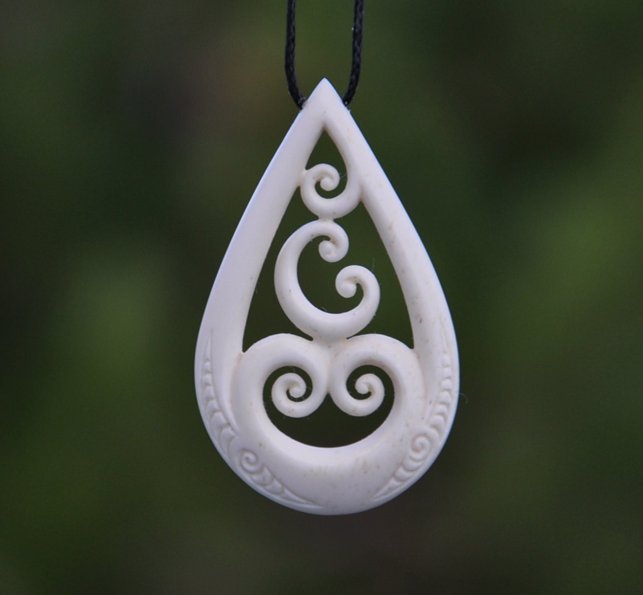 Maori koru symbol for familyunity & love family of five.
