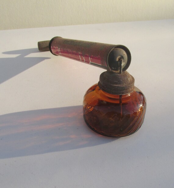 Amber Glass Garden Bug Sprayer Chapin Flit Gun Display
