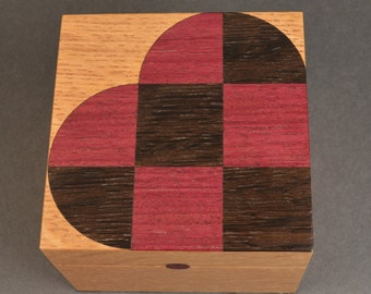 Wooden Keepsake Boxes with Vintage Quilt Designs by Quiltboxes