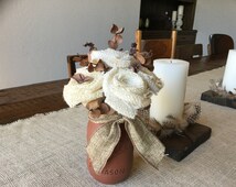 Popular items for burlap table decor on Etsy