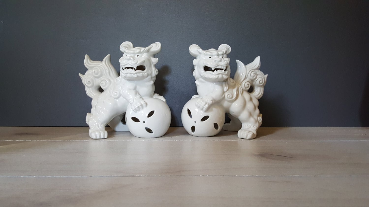 Pair White Foo Dogs Fu Dog / Fu lion Porcelain Guardian