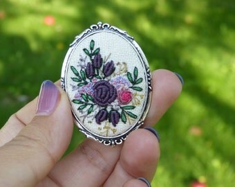 Hand embroidered brooch. Retro brooch. Romantic jewelry.