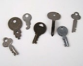 Eclectic vintage finds for your inspired life by StrychnineVintage