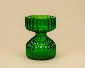 Ribbed glass vase | Etsy