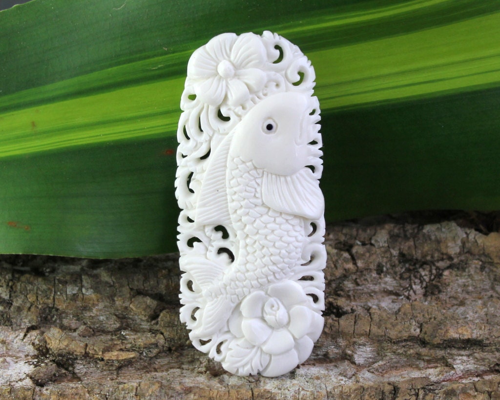 Beautiful Premium Quality Fish Totem Carving Symbolic of