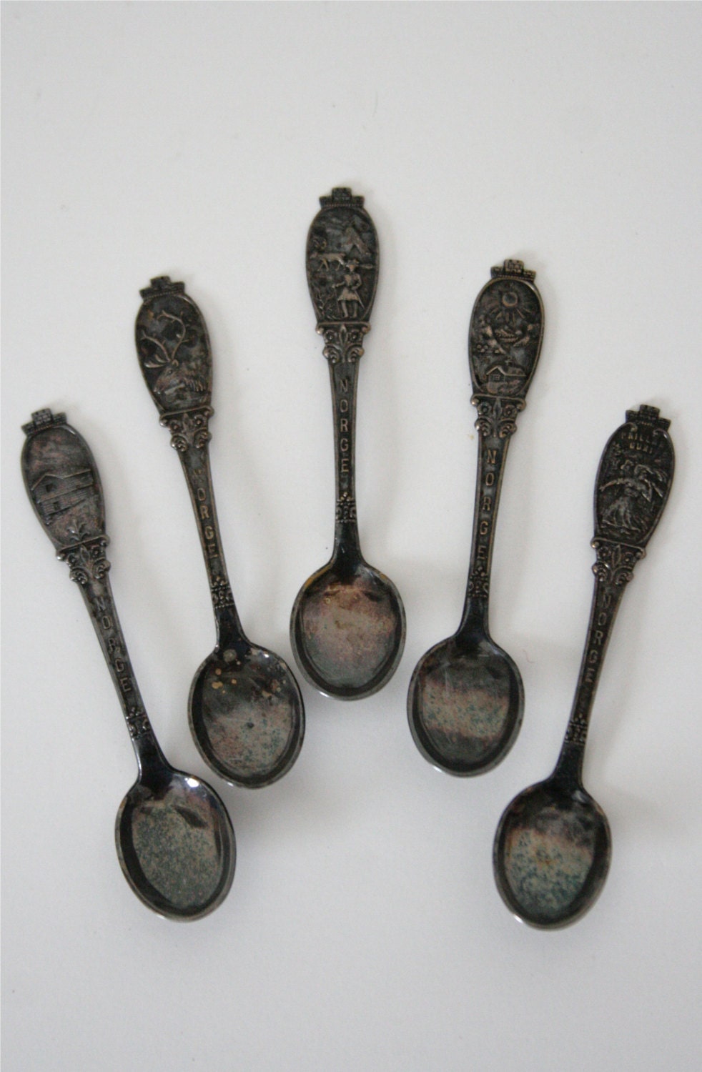5 Vintage Sugar Spoons from Norway, Norge Souvenir Spoons, Scenes of ...