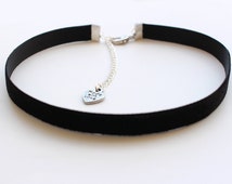 Popular items for 90s choker on Etsy