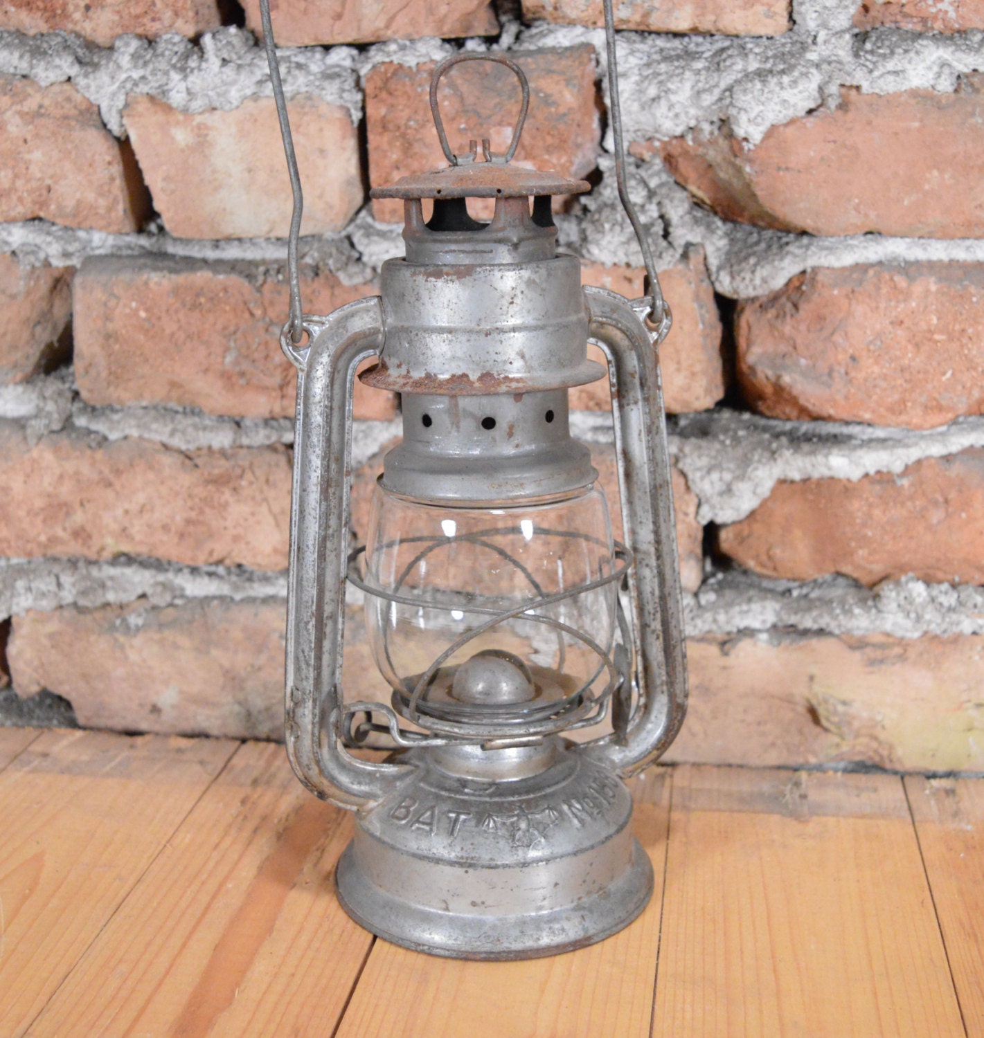 Vintage oil lamp Old lamp German oil lamp Red by BerovaVintage