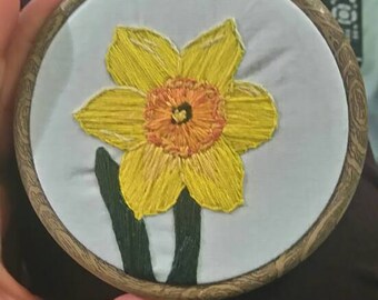 Daffodil embroidery | Etsy