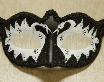 Black swan mask | Etsy
