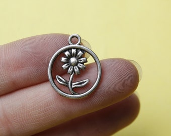 Daisy keychain | Etsy