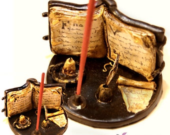 Scroll holder | Etsy