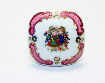 Peter Max Iroquois China LOVE Plate in Fine Condition Vintage