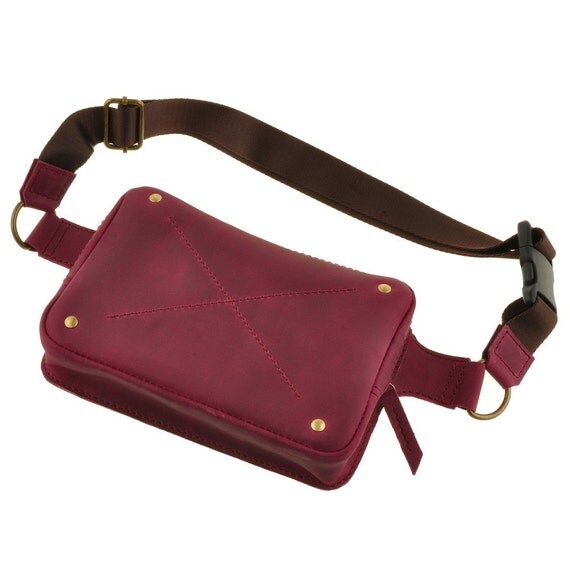 Fanny Pack Red | IUCN Water