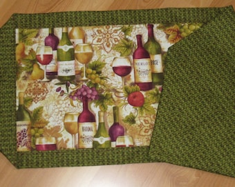 Items similar to Burlap Table runner with 4 Matching Placemats, Torn ...