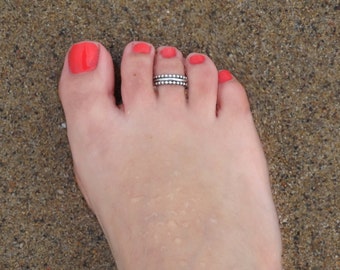 Cute toe rings | Etsy
