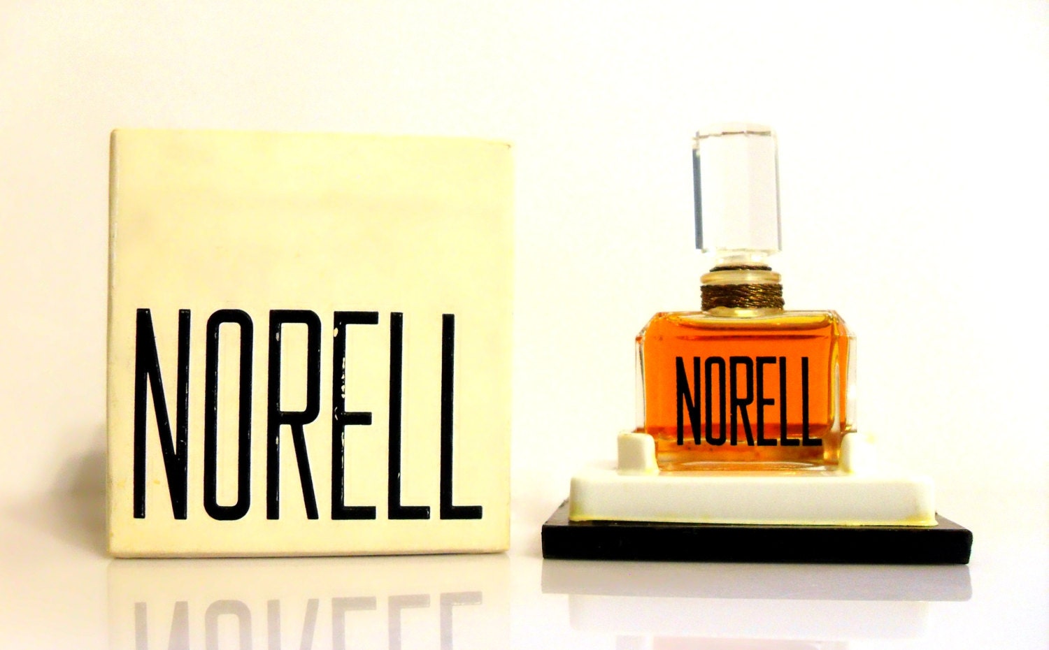 Vintage 1970s Norell by Norell 1/4 oz Pure Parfum Sealed