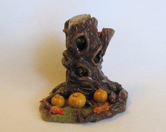 Spooky tree decor | Etsy