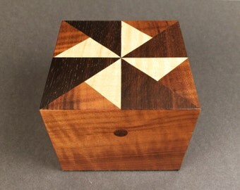 Wooden Keepsake Boxes with Vintage Quilt Designs by Quiltboxes