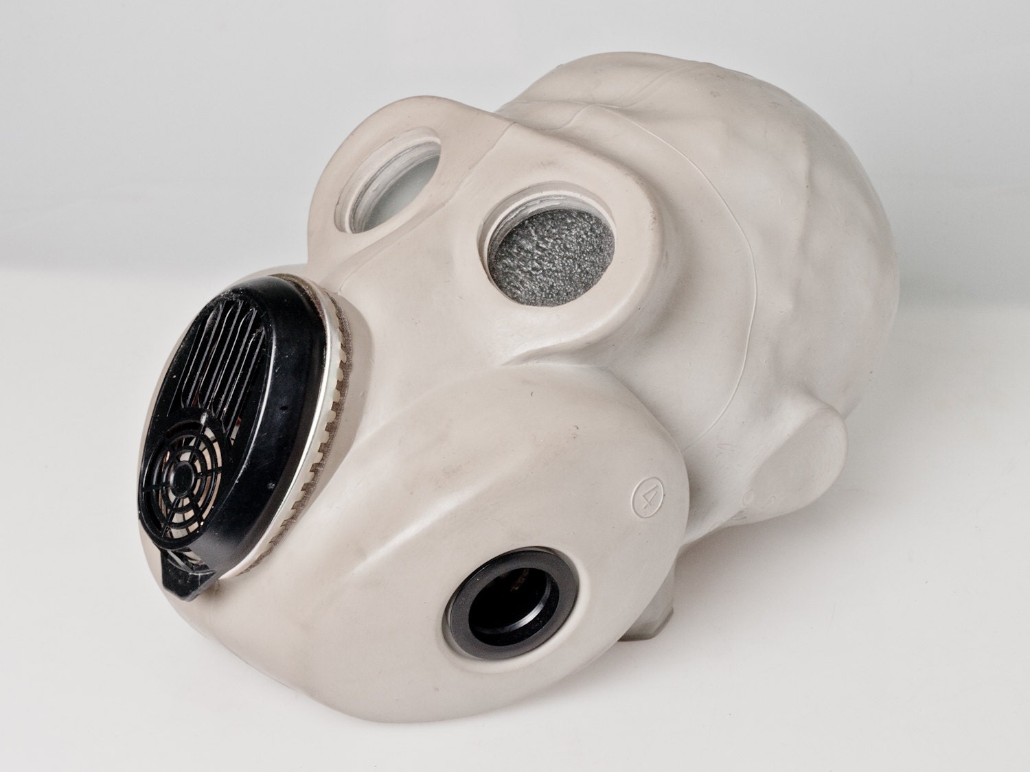 Soviet Gas mask PBF-EO19 . This scary gas mask by OldSchoolKitsch