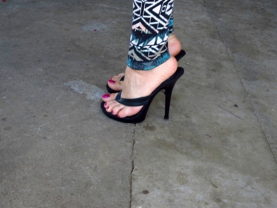 VIP 5 inch Handmade Black Leather Thick Thong Foot Fetish Mule