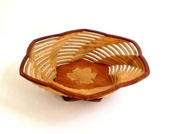 Wood bread basket | Etsy