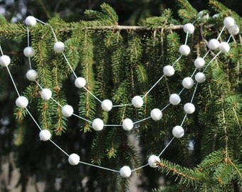 Snowball garland | Etsy
