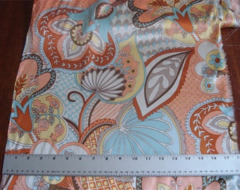 Items similar to Quilted Patchwork Floral Topper/Mug Mat/Candle Mat ...