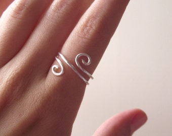 Silver wire ring | Etsy