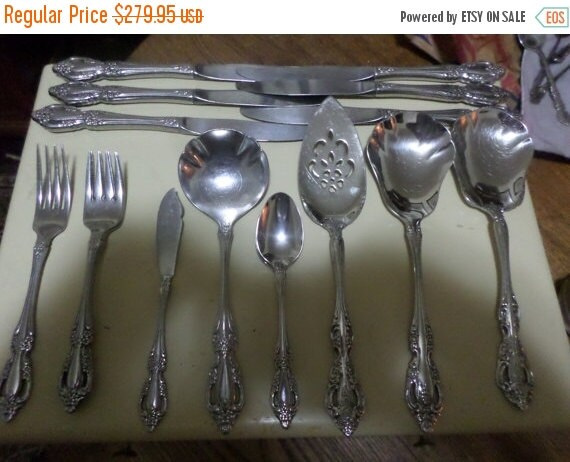 Save 75% Today Beautiful Vintage 16 Piece Set Oneida HH Distinction ...