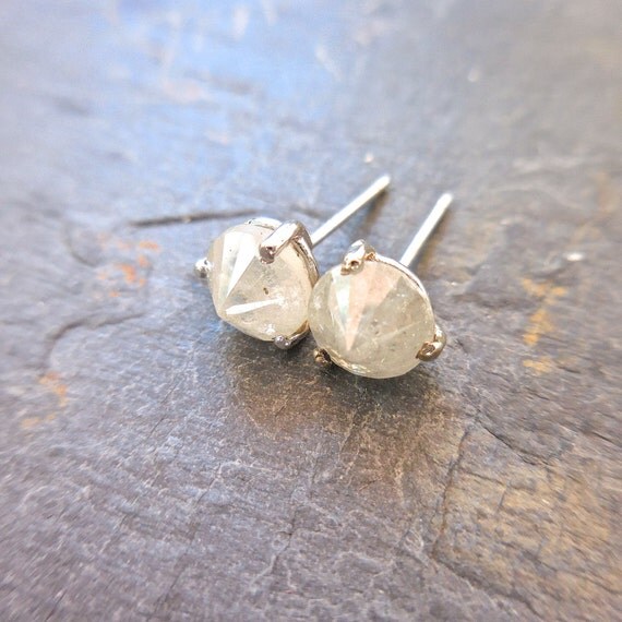 Unique Diamond Studs Inverted Diamonds 2 carats White
