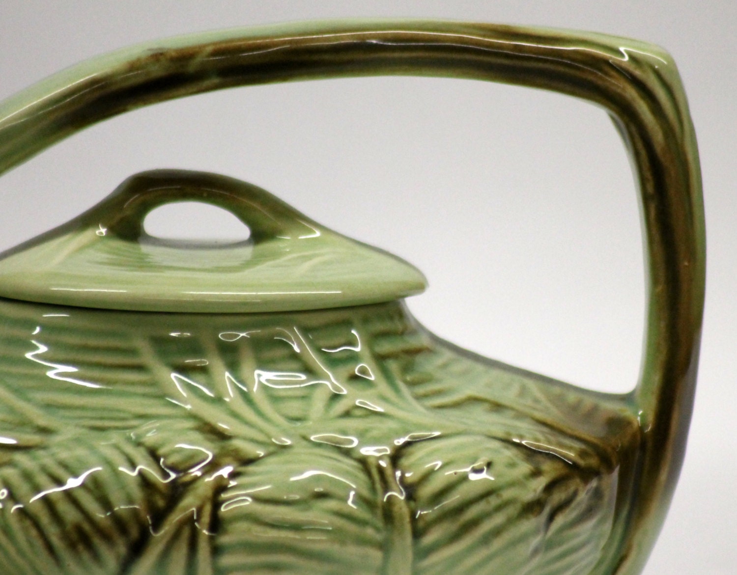 McCoy Pottery Pine Cones Tea Set – 4 Pieces – Haute Juice