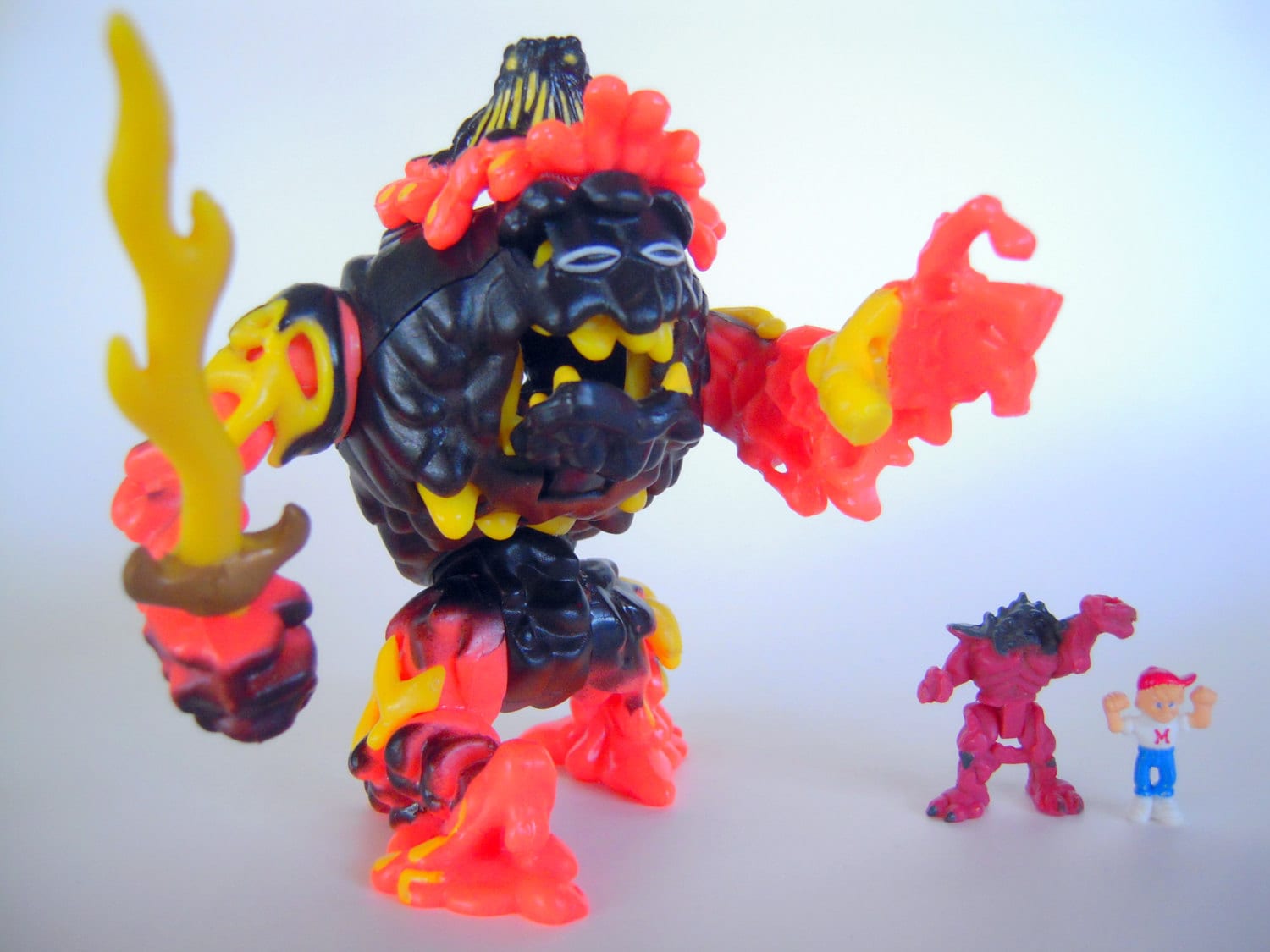 Complete Mighty Max Mighty Max Melts Lava Beast Bluebird