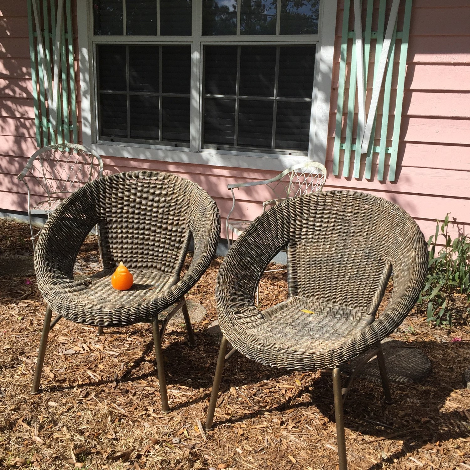 STACKABLE WICKER POD Chairs with Cushions Kick Back and ReLaX Modern ...