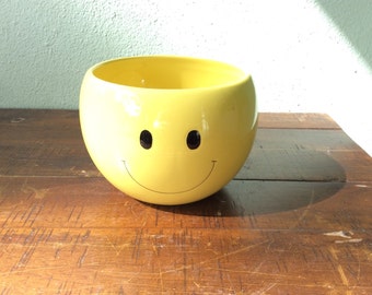 Smiley face bowl | Etsy
