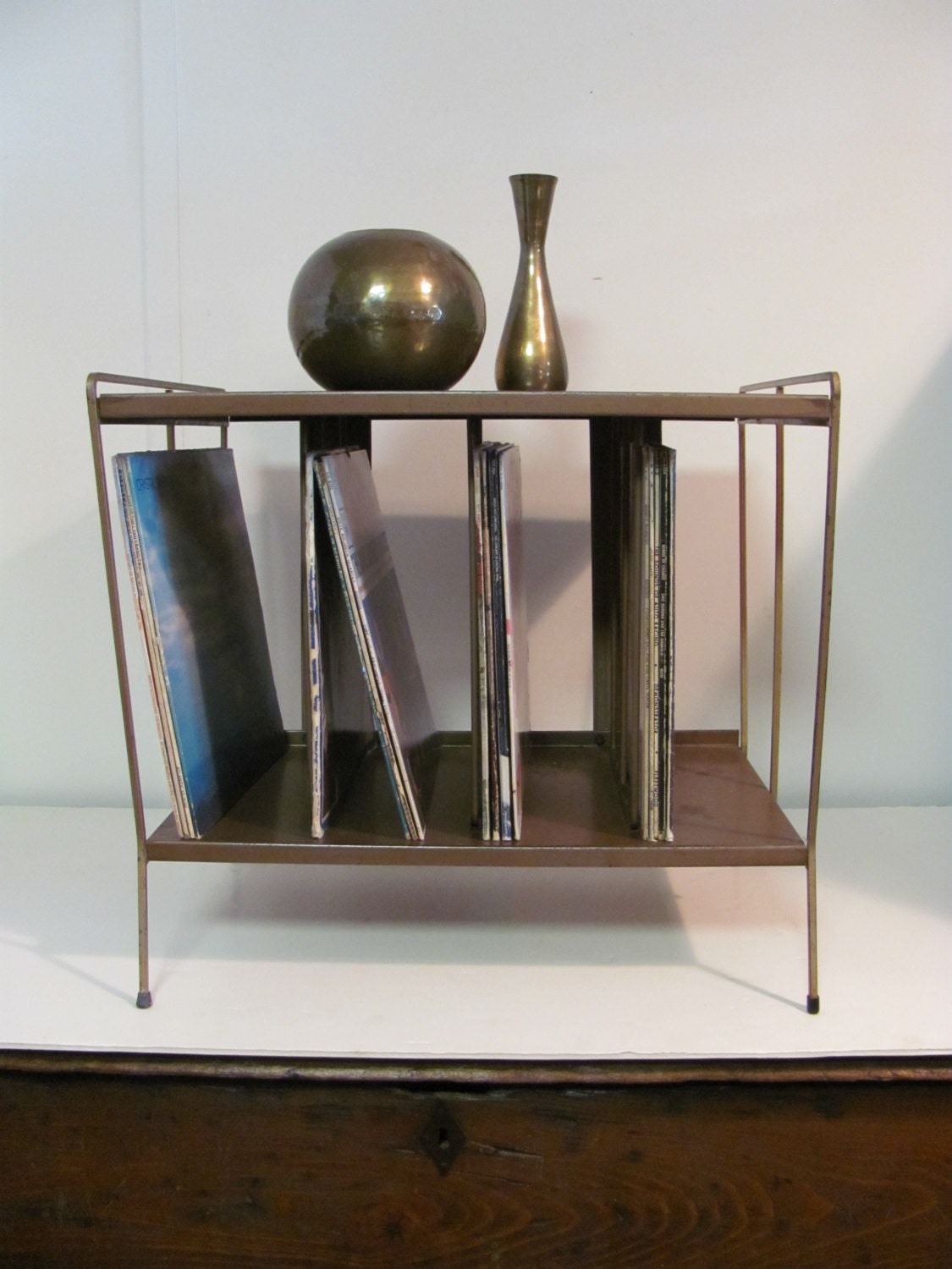 Mid Century Modern Metal Record Storage Table – Haute Juice