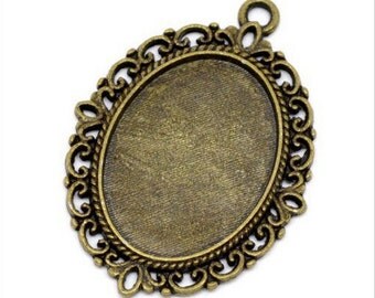 Photo frame pendant | Etsy