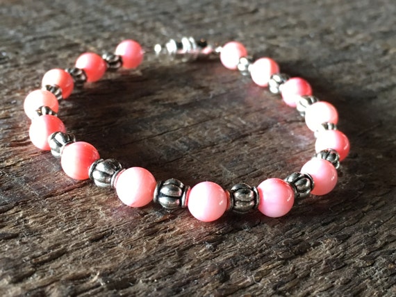 Pink Shell Bracelet by FindYourBestSelf on Etsy