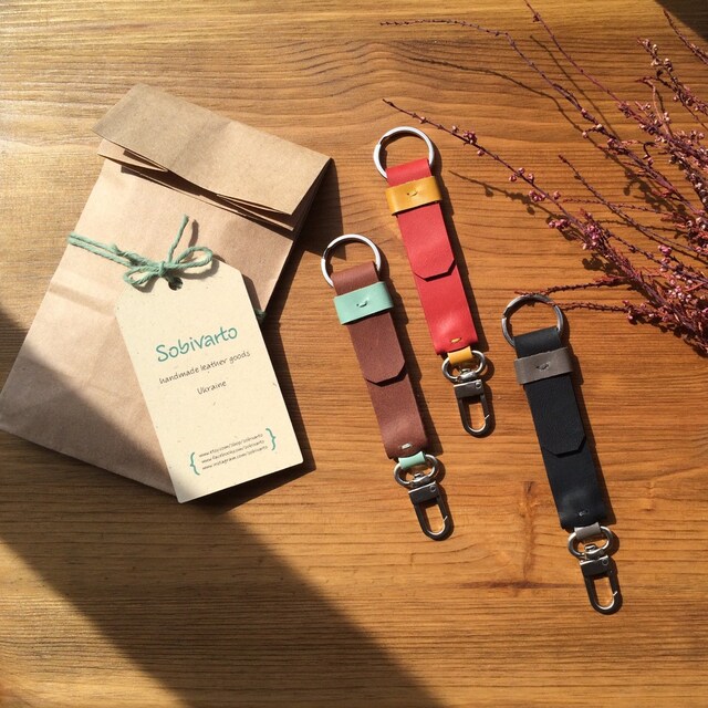 Handmade leather goods by Sobivarto on Etsy