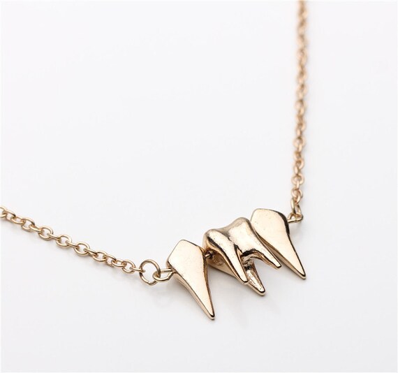 ON SALE Delicate chic gold teeth necklace