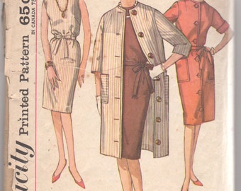 Simplicity 7597 1960s Misses Nightgown Muu Muu Pattern Ring