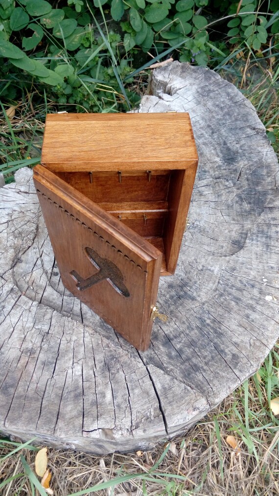 Key holder Wooden key cabinet Handmade key by HappyWoodenProducts