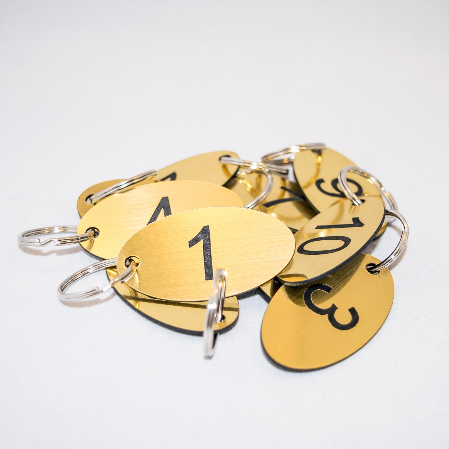 Set of 20 oval shaped numbered key tags ideal for clubs