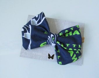 Items similar to Seahawks Hair clips on Etsy