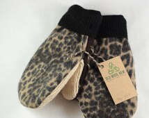 Popular items for animal mittens on Etsy