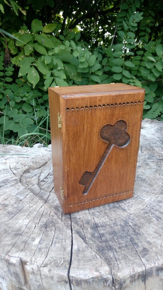 Key holder Wooden key cabinet Handmade key by HappyWoodenProducts