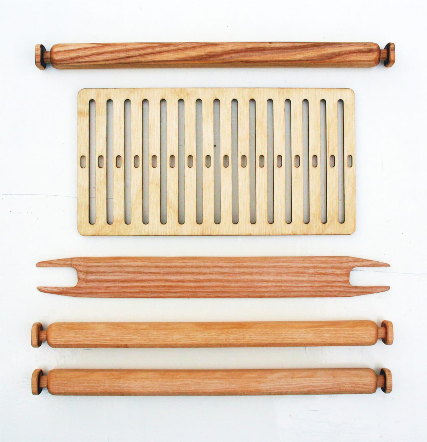 Eurotown backstrap loom rigid heddle backstrap. learn to