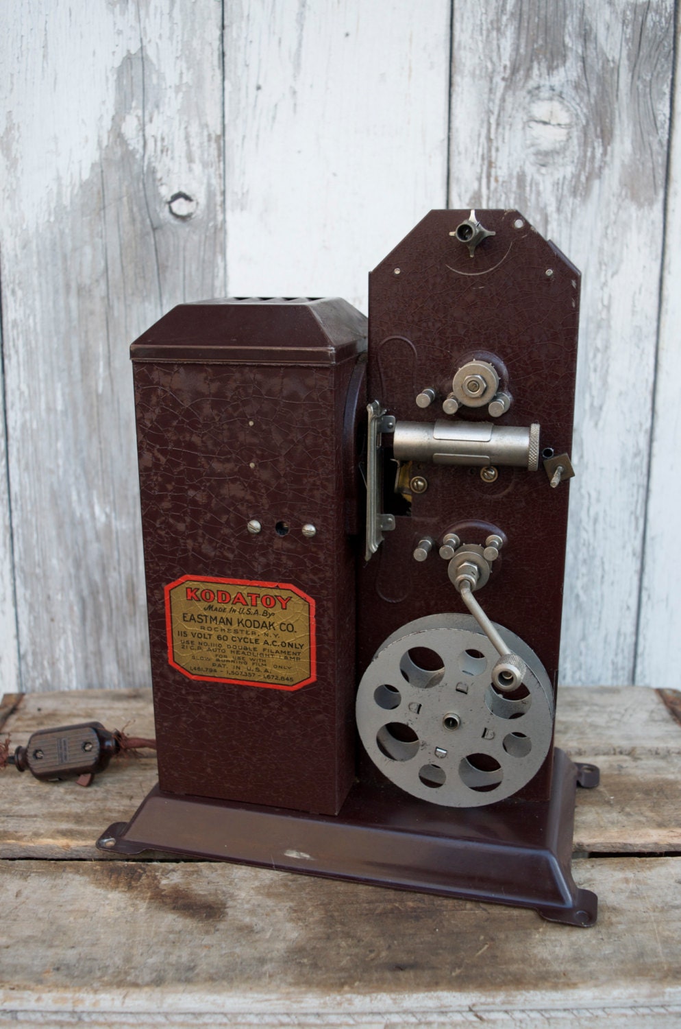 Vintage Kodatoy Toy Movie Projector Kodak 1932 16 mm Minty